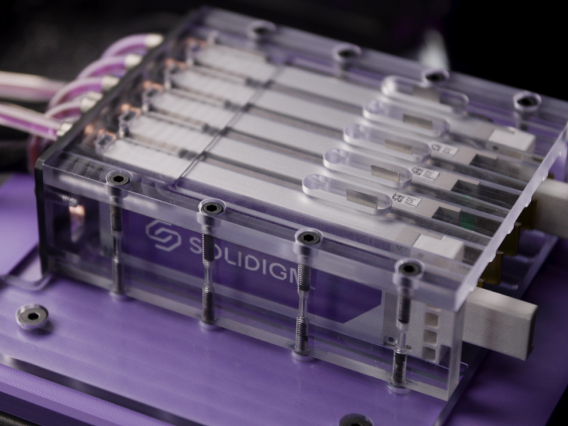 Introducing the Solidigm Fully Liquid-Cooled SSD Solution
